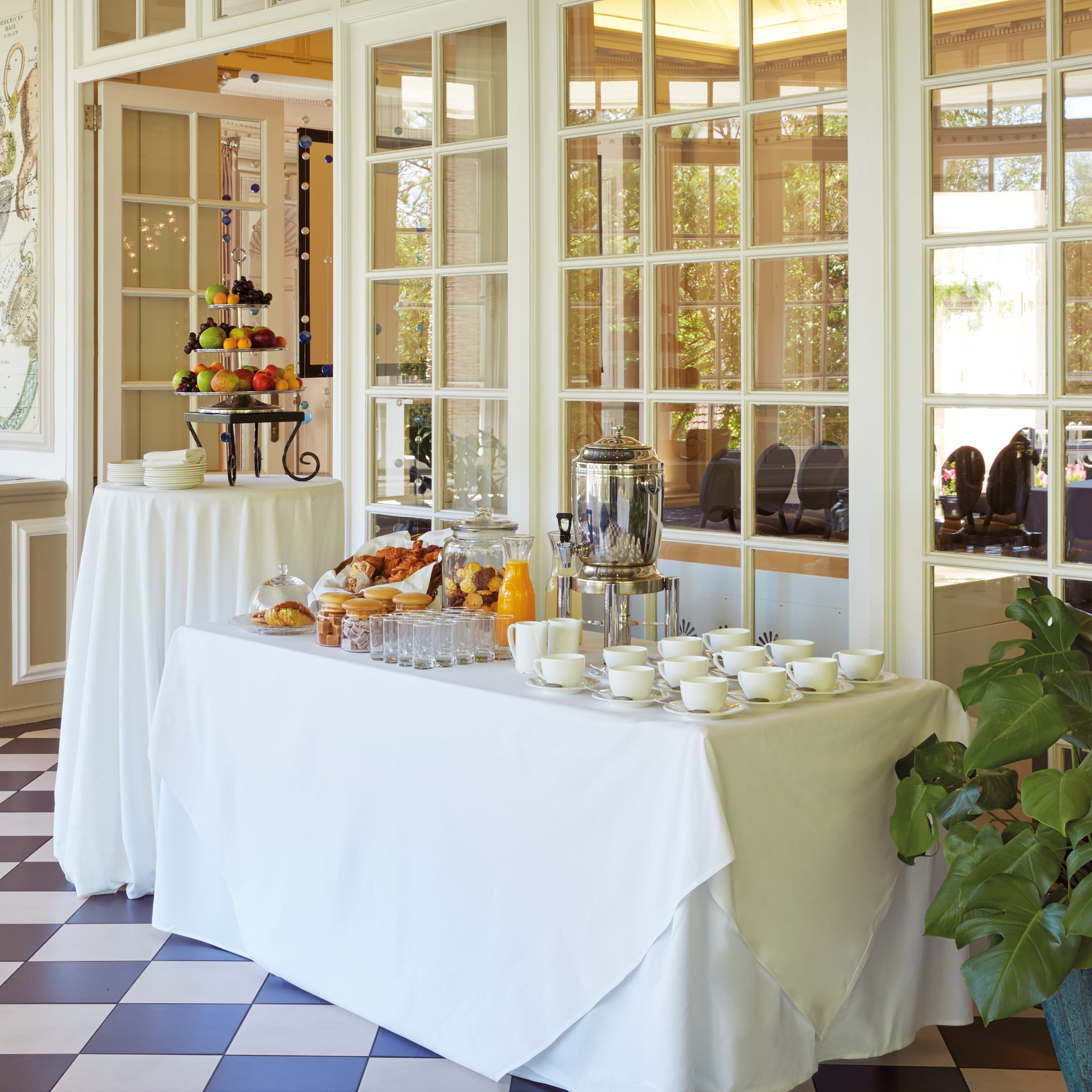 Images of Mount Nelson Hotel | Pictures of Cape Town